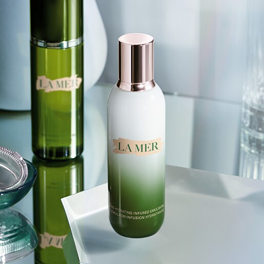 The Hydrating Infused Emulsion | Lightweight Moisturizer| La Mer ...